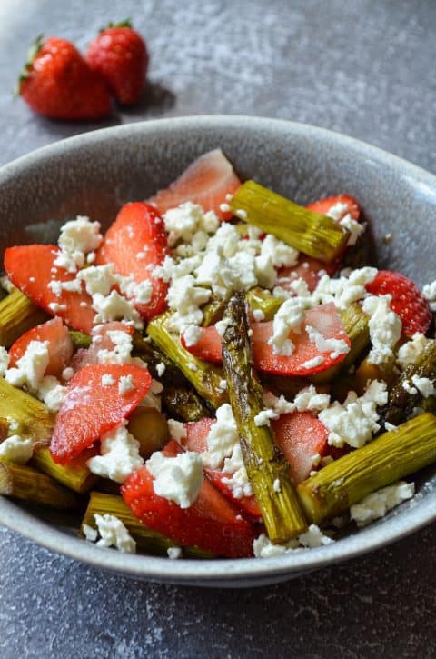Grüner Spargel mit Parmesan aus dem Ofen - Mycarbcrew